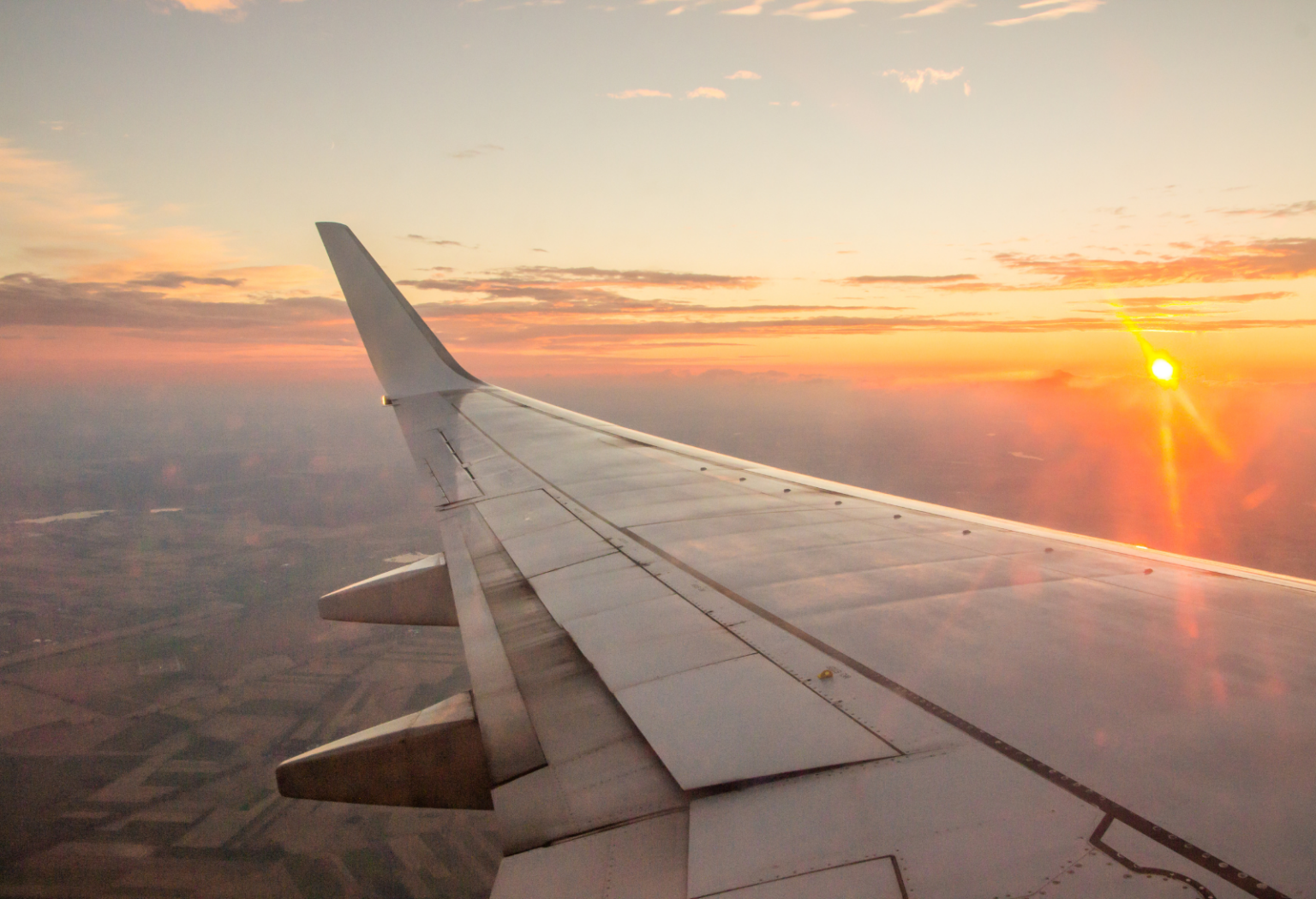 When to Choose Nonstop vs. Connecting Flights